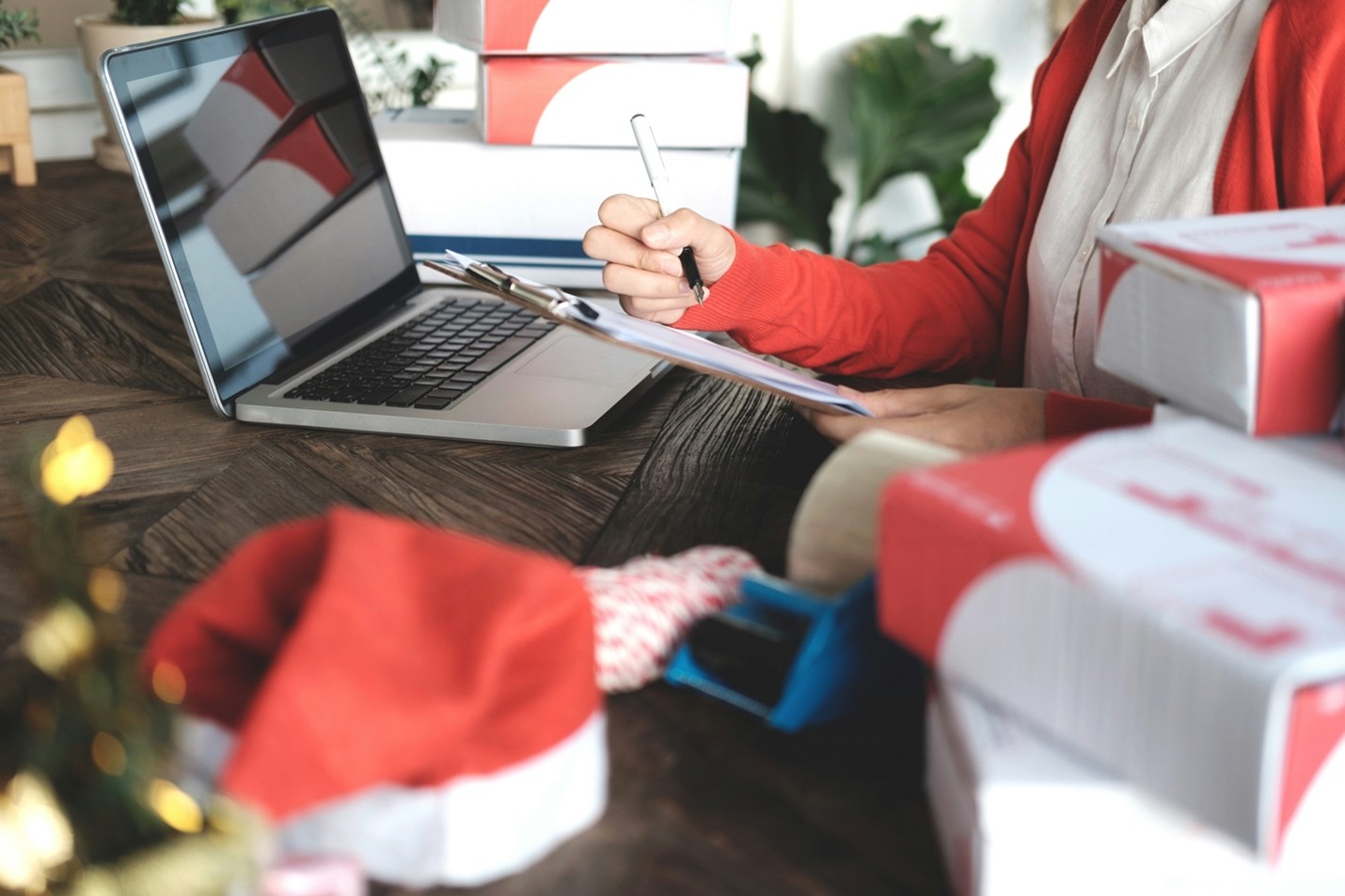 New Consumer Holiday Shopping Behaviors - Small Business Currents